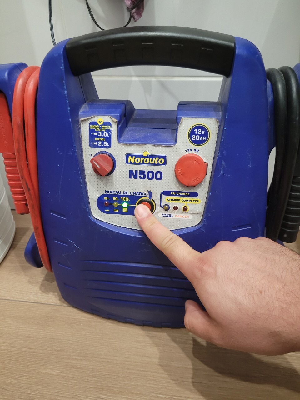 Urządzenie rozruchowe Booster Norauto N500 12V | Tarnów | Kup teraz na ...