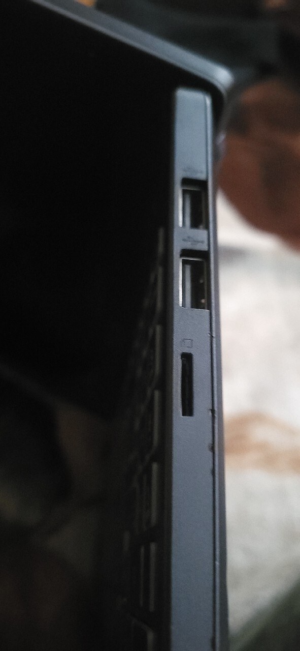 Laptop MSI MODERN 15H3 B11M060 | Wieleń | Licytacja na Allegro Lokalnie
