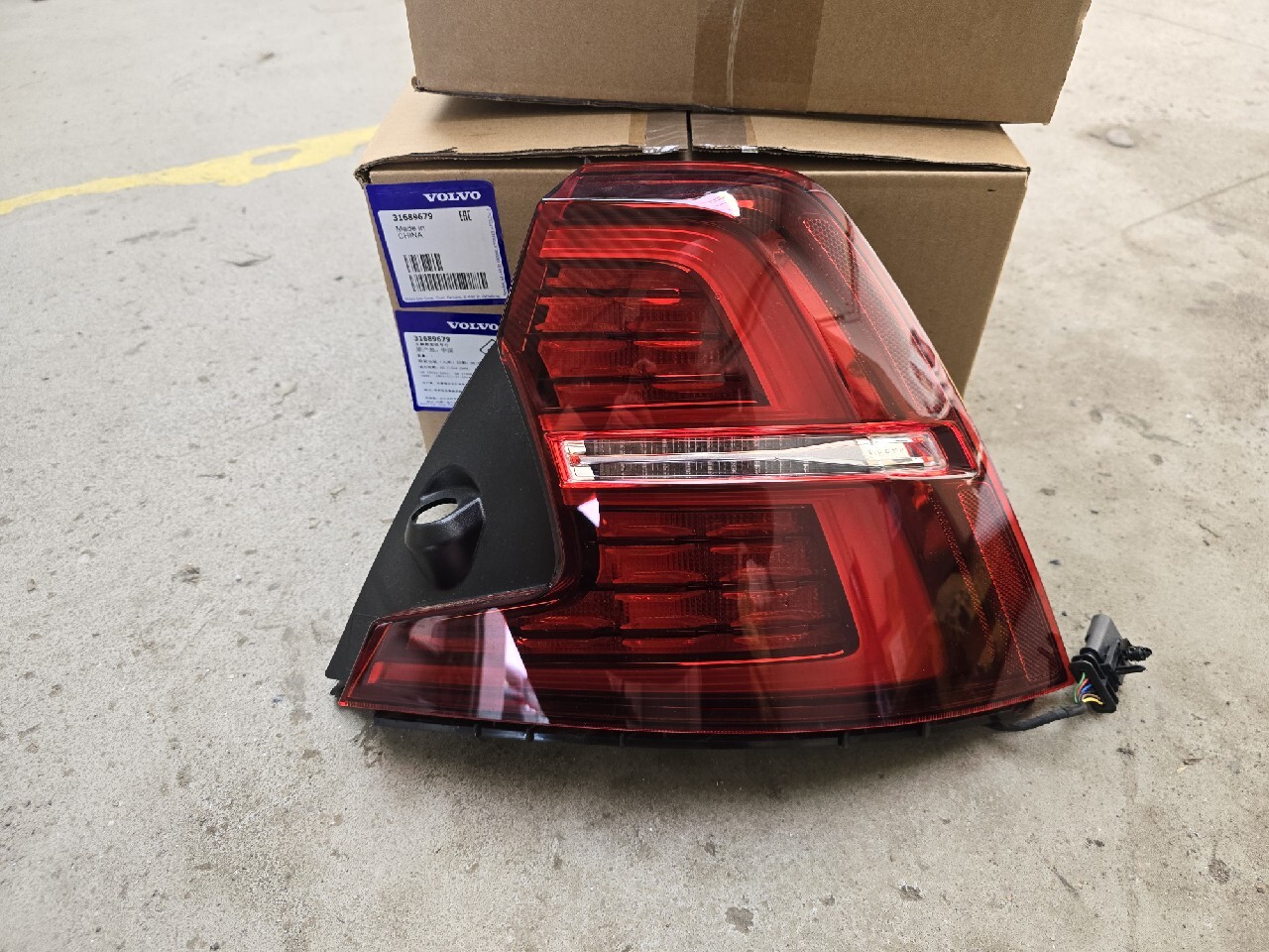 Volvo S60 III lampa tylna prawa 31689680 | Oleśnica | Kup teraz na ...