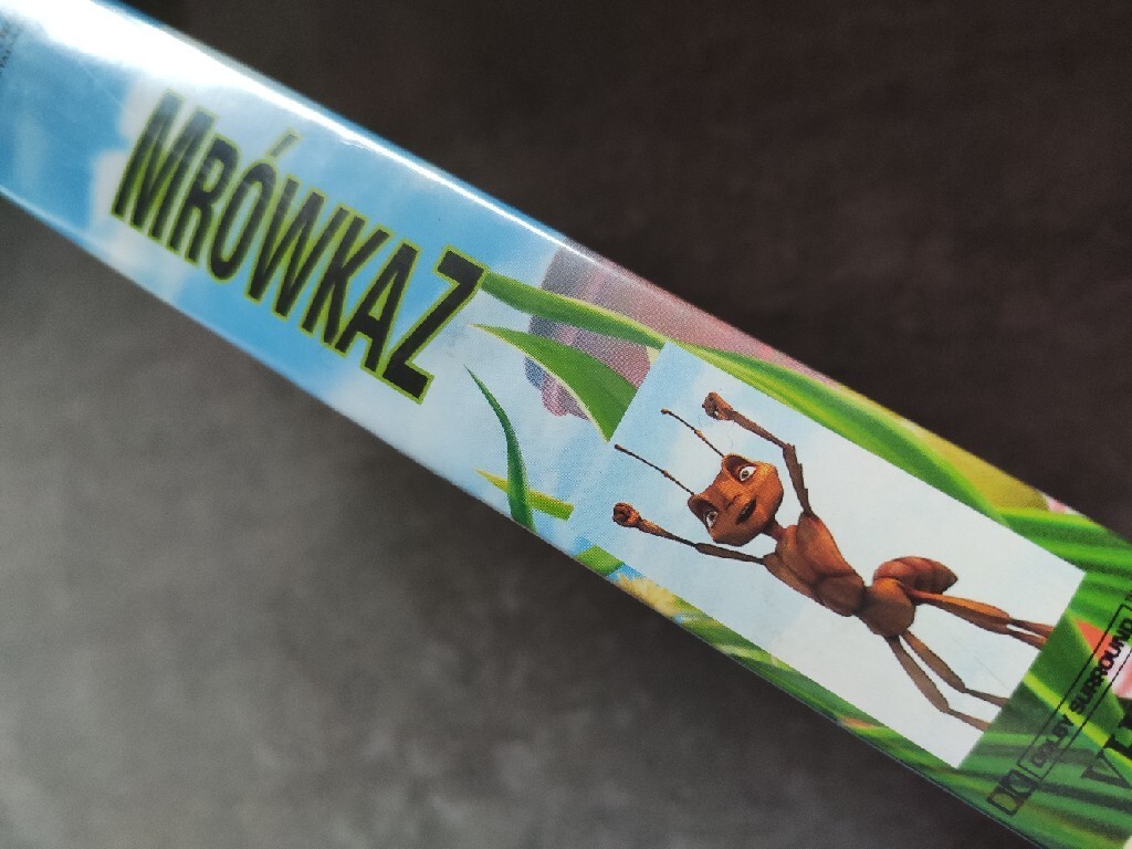 Kaseta VHS bajka film Mrówka Z | Trzebnica | Licytacja na Allegro Lokalnie