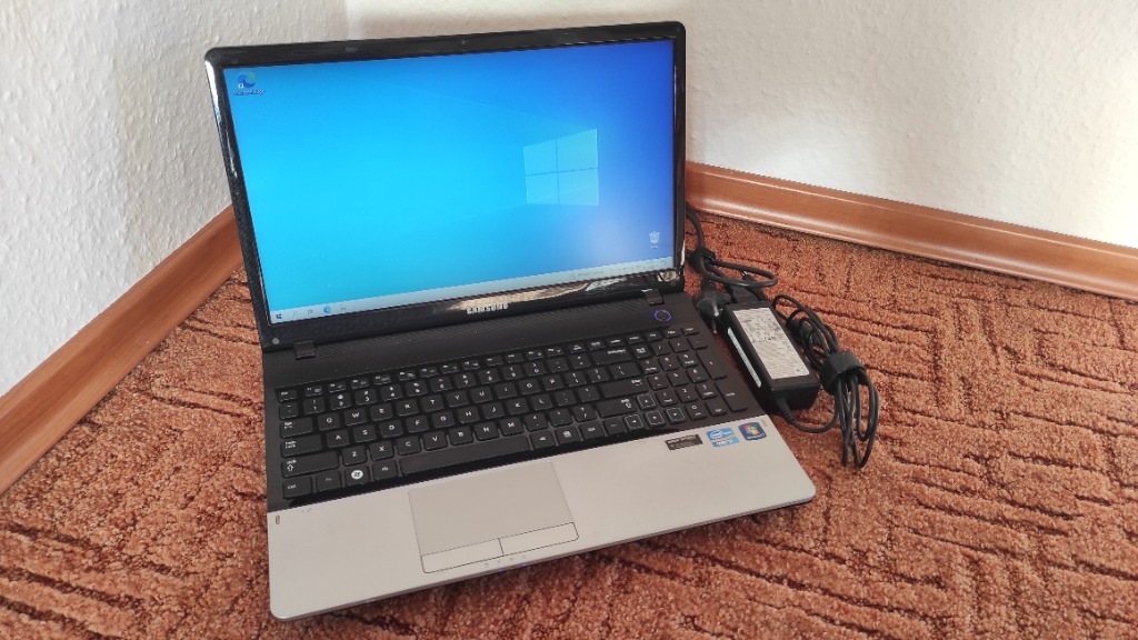 Laptop Samsung 300E i3 / 6GB / 120 SSD / Nvidia GT | Brenna | Kup teraz ...