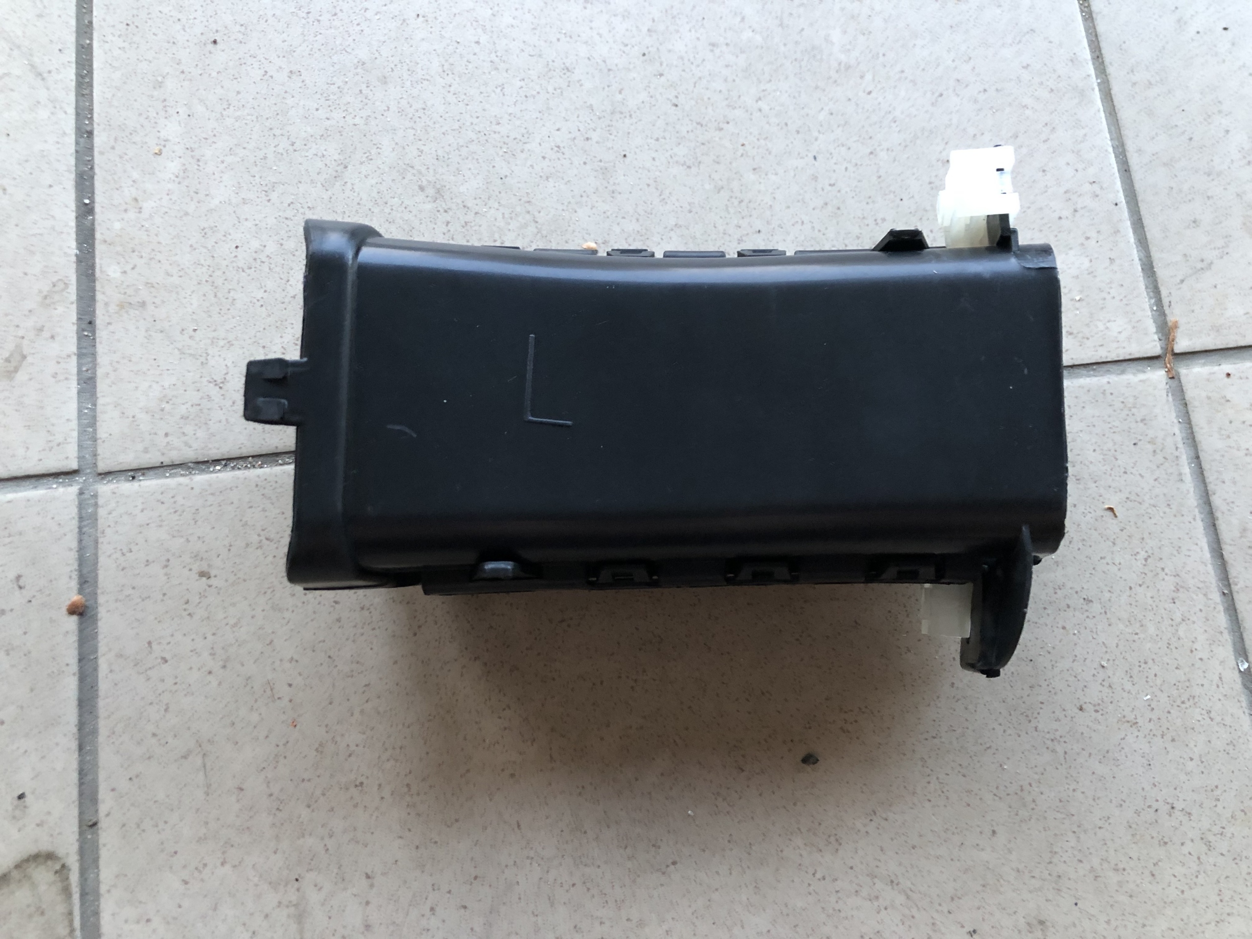 BMW G20 Lewy wlot powietrza 51747422279 | Września | Kup teraz na ...