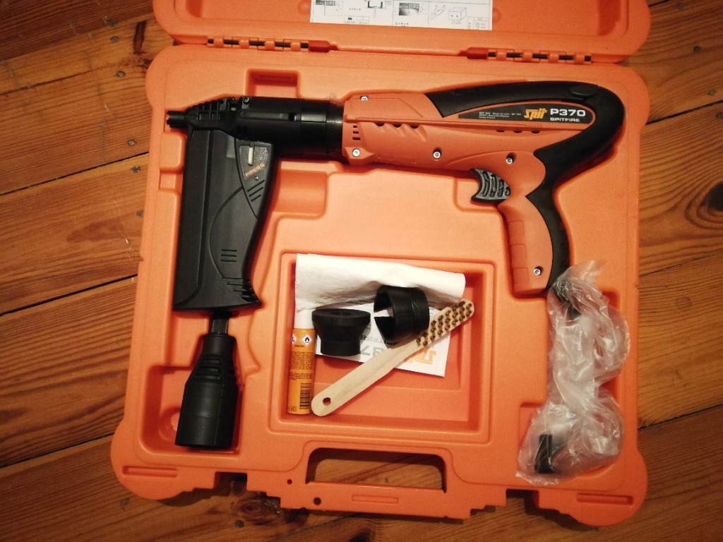 Spit Osadzak prochowy Spitfire P370 auto z mag C60 | Książnice ...