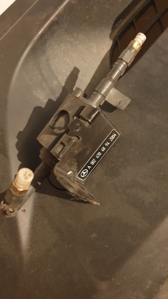 Pompka paliwa ogrzewanie postojowe 0024704894 | Siedlce | Kup teraz na ...