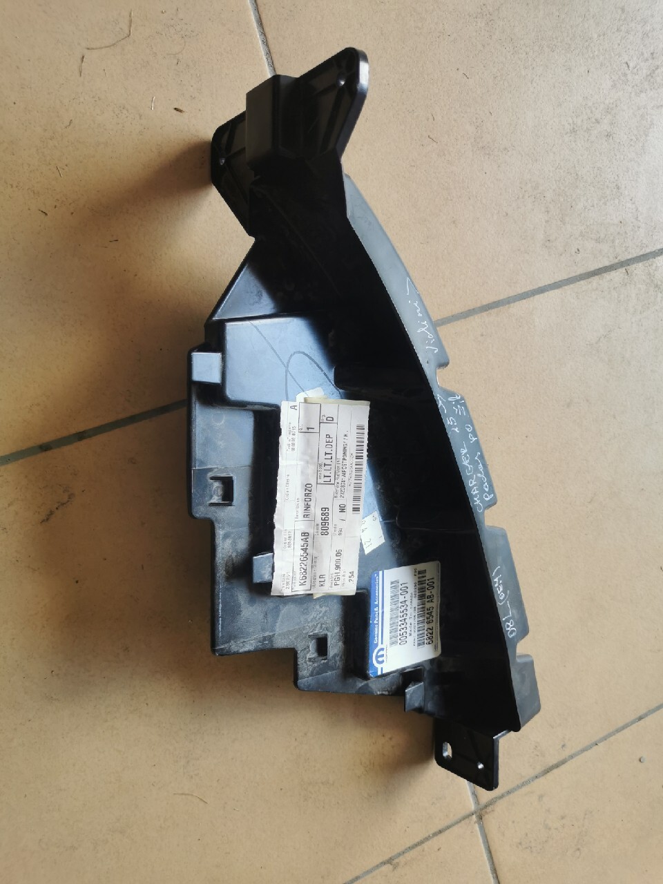 Mocowanie zderzaka ślizg charger 15 68226545ab | Rzeszów | Kup teraz na ...