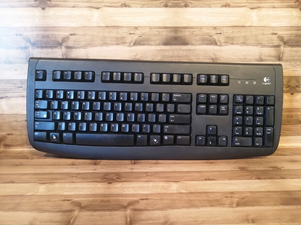 Klawiatura Logitech Deluxe 250 USB | Raszowa | Kup teraz na Allegro ...