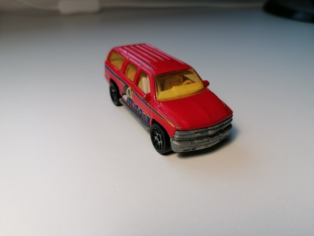 MATCHBOX CHEVROLET SUBURBAN 2000 | Warszawa | Kup teraz na Allegro Lokalnie