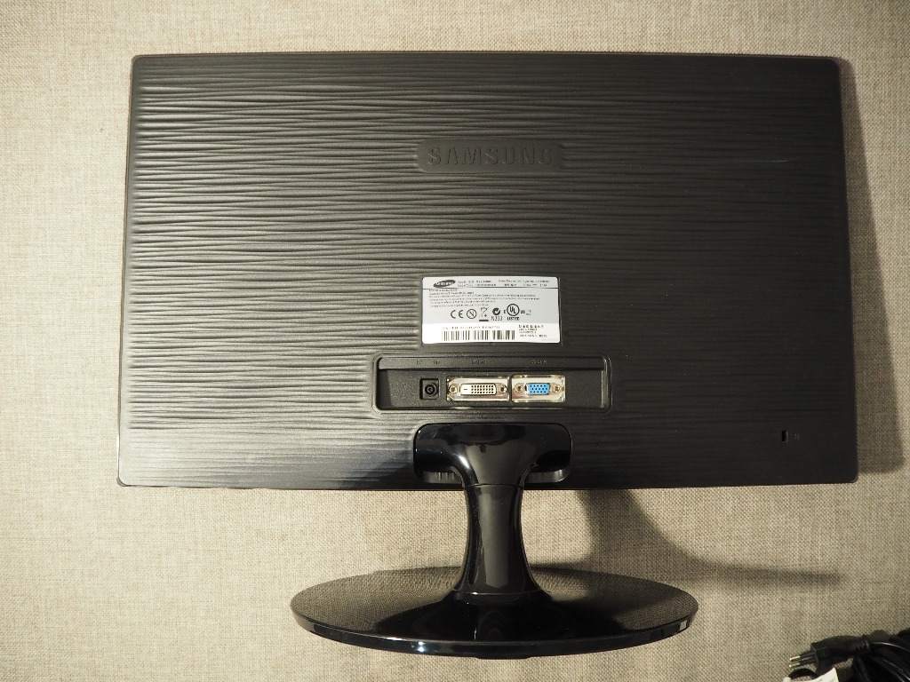 Monitor Samsung Syncmaster S22B300 21,5" FHD LED | Straszyn | Kup teraz ...