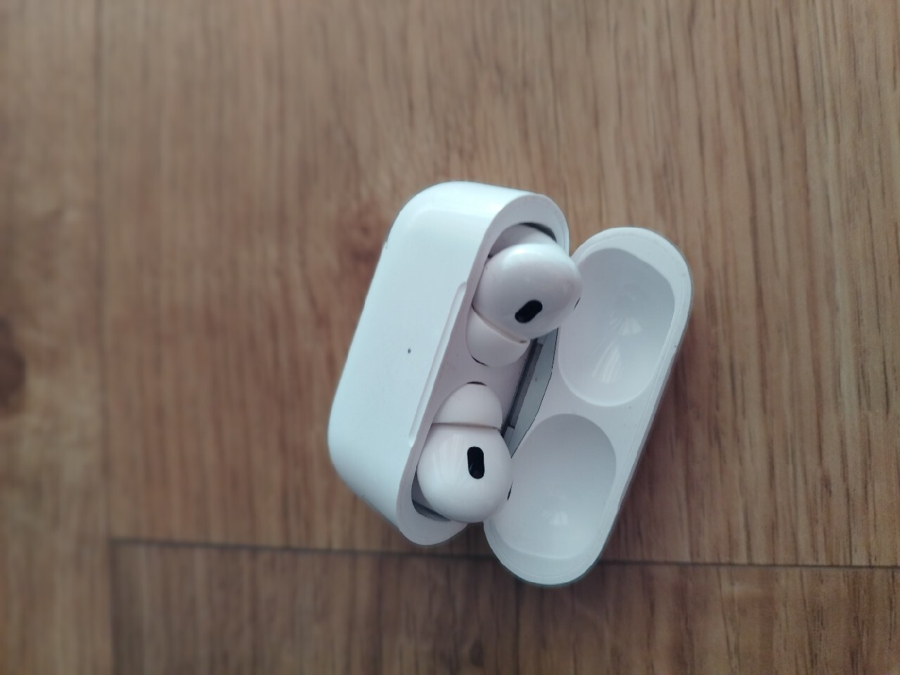 Słuchawki Airpods A2700 Apple iPhone | Białystok | Kup teraz na Allegro ...