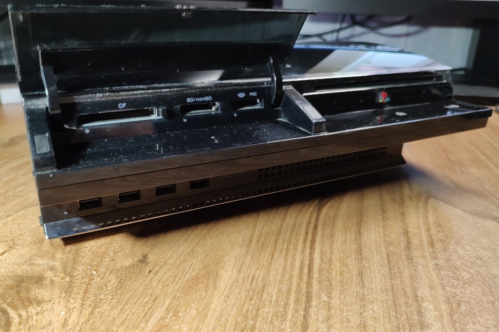PS3 FAT CECHC04 UNIKAT WSTECZNA KOMPATYBILNO niadowo Licytacja