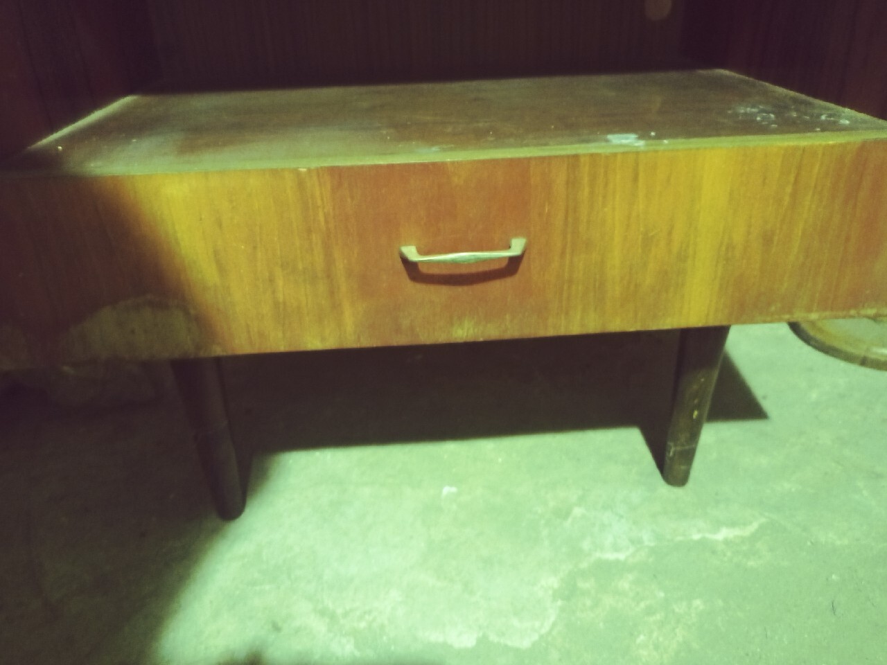 Stolik RTV PRL | Budziszewice | Licytacja na Allegro Lokalnie