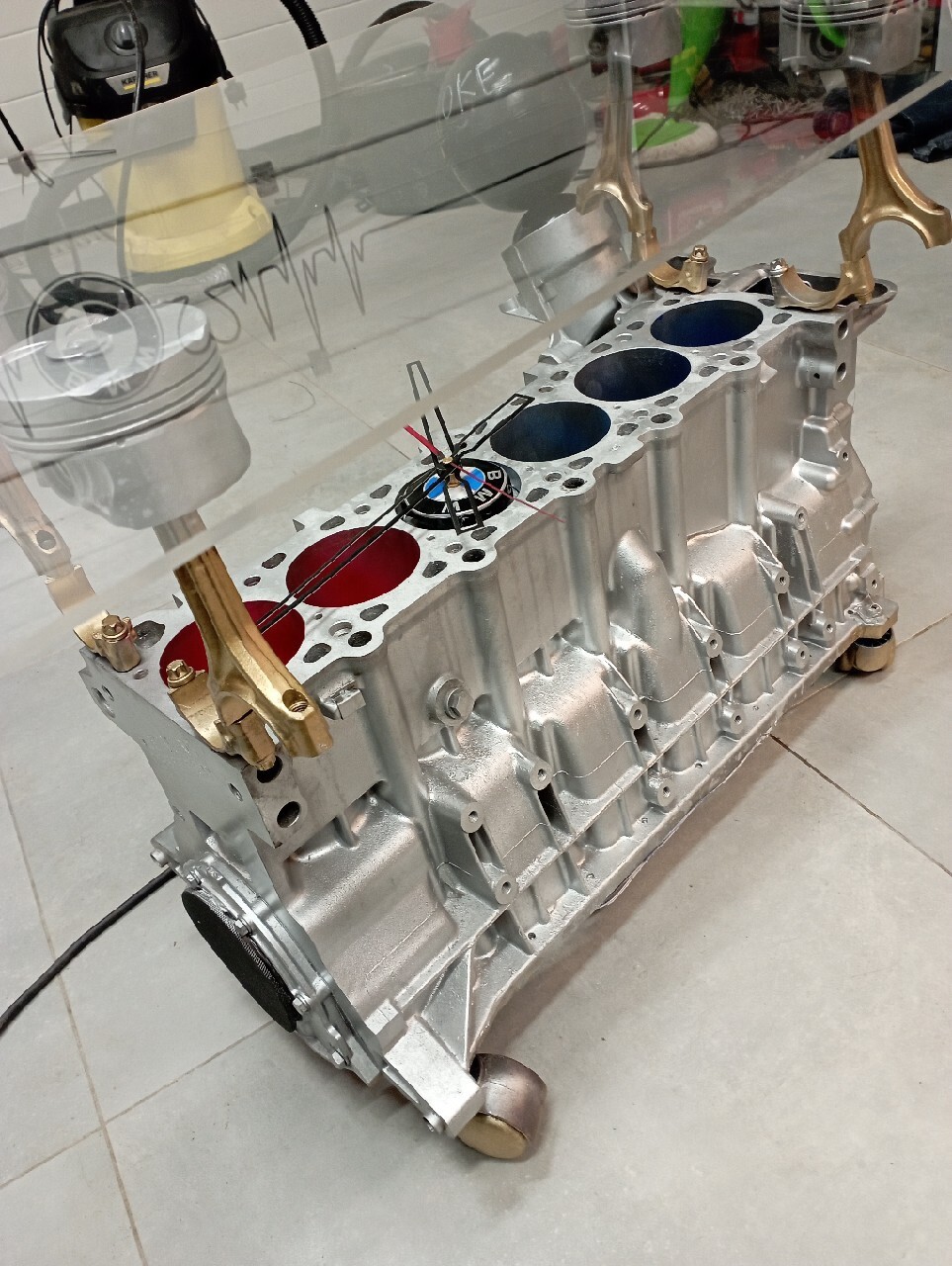 Stolik garażowy, kawowy, z bloku silnika BMW m52. | Grabia | Licytacja na Allegro Lokalnie