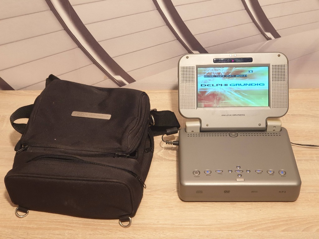 Delphi Grundig Carcine 710 Przenośny odtwarzacz DVD CD MP3 Player 7 ...