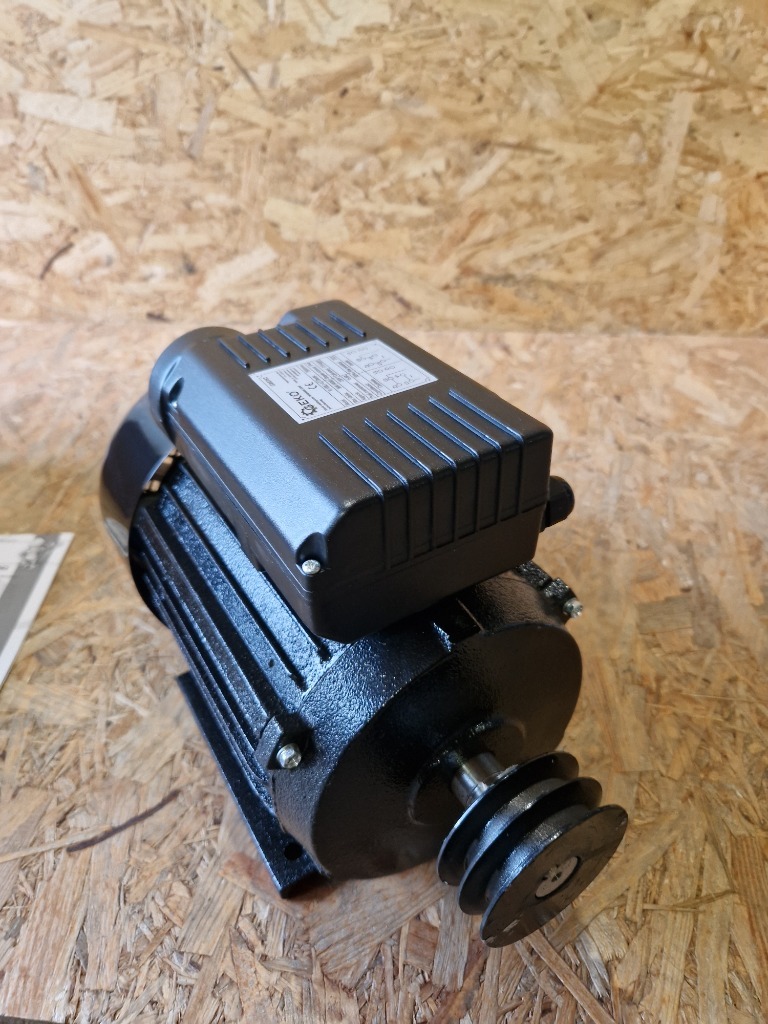 Silnik elektryczny 3KW 4KM 230V 1 fazowy Geko G80362 | Raszków | Ogłoszenie na Allegro Lokalnie