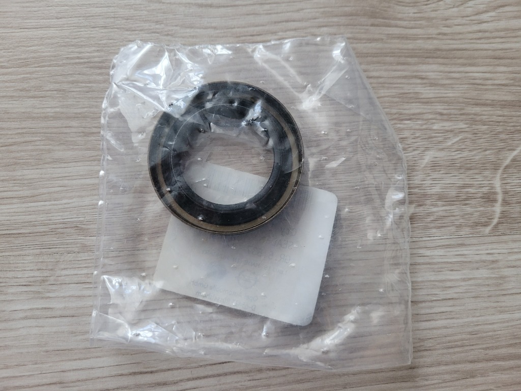 Oryginalny uszczelniacz półosi Astra J - 55592318 | Łódź | Kup teraz na ...