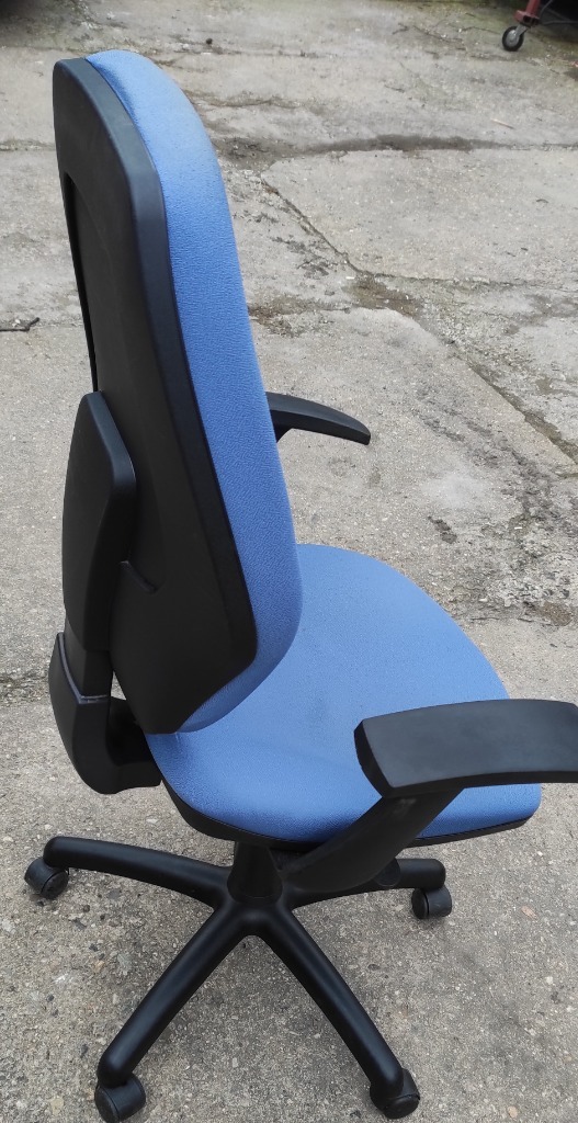 Krzesło fotel biurowy obrotowy Master Nowy Styl | Stara Gadka | Kup ...