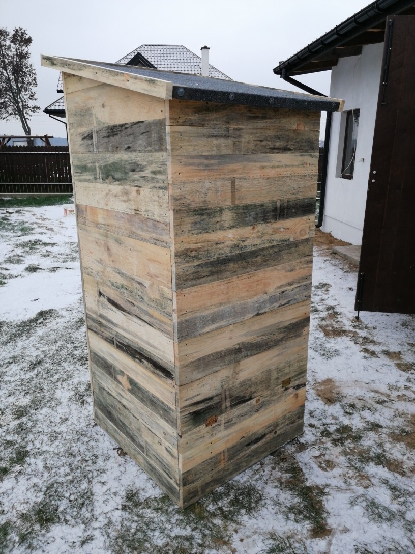 Nowy kibel szalet Wychodek WC toaleta drewniana | Porządzie ...