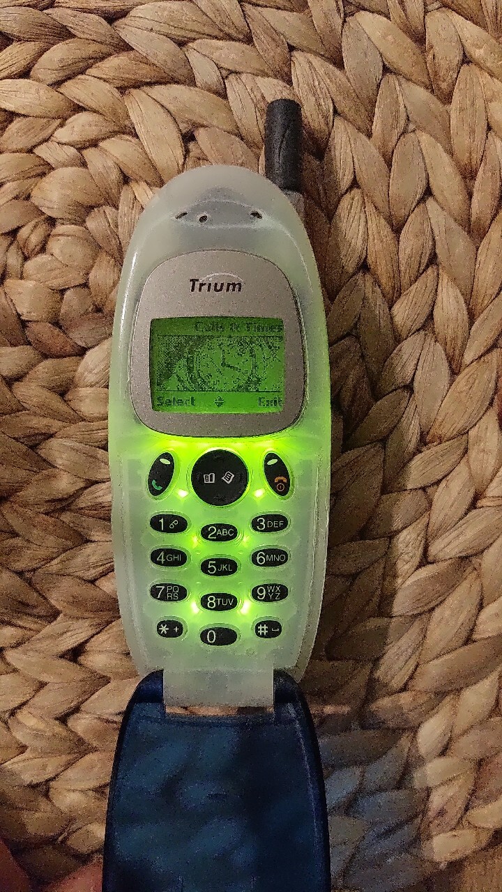 Unikat Mitsubishi Trium Neptune MT-250 bez simloka | Toruń | Kup teraz ...