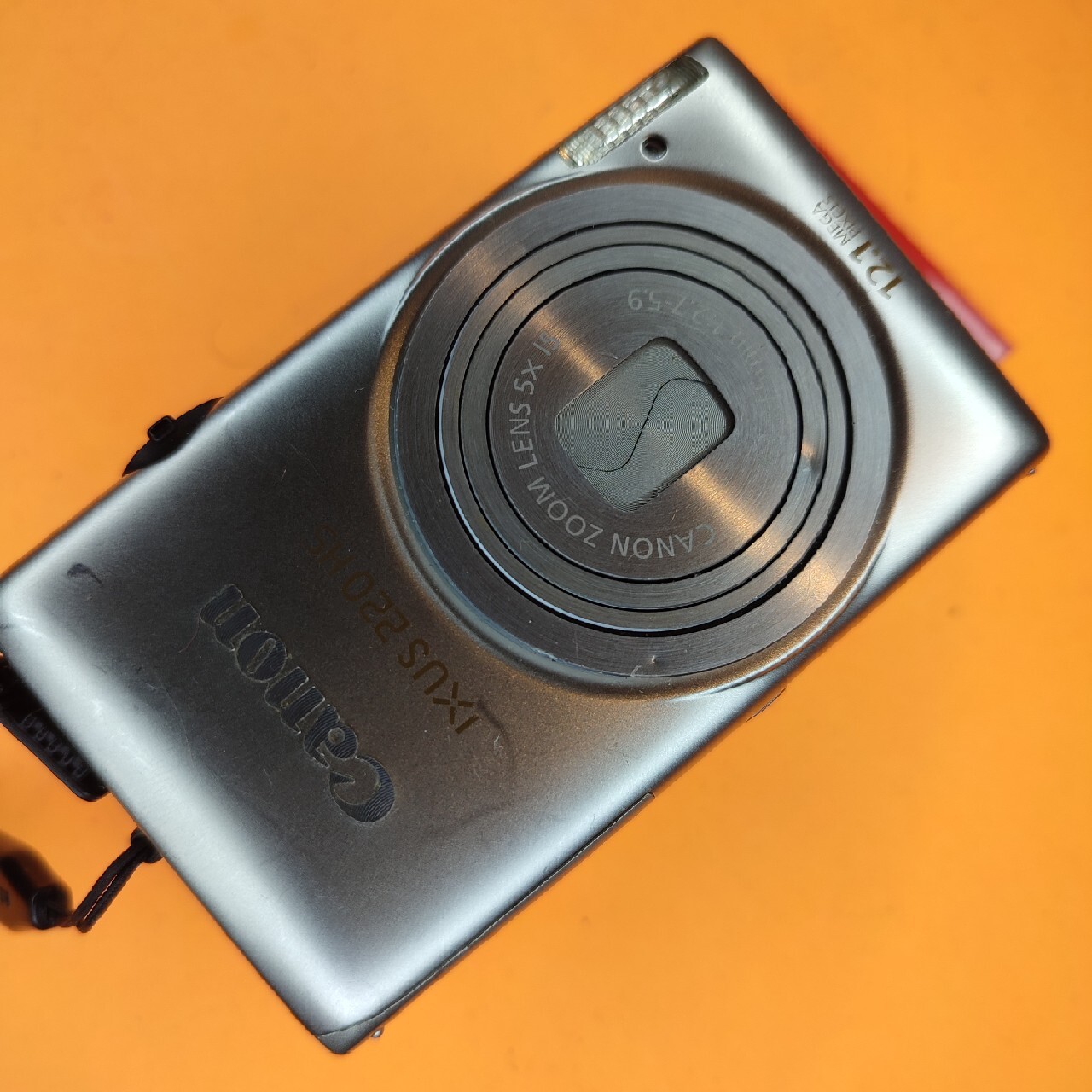 Aparat cyfrowy, digicam Canon Ixus 220 HS, sample | Pabianice | Kup ...