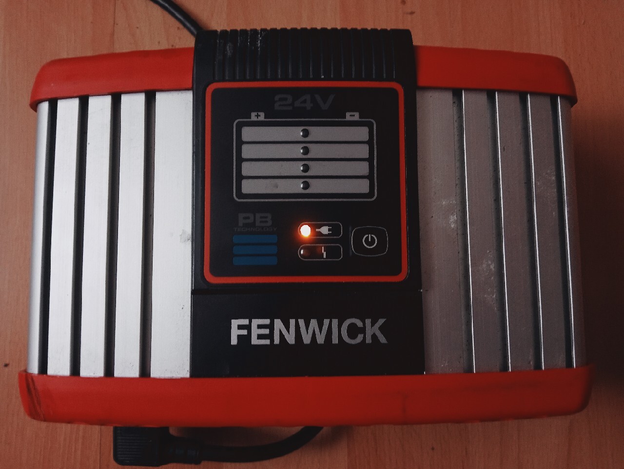 Prostownik CHARGER FENWICK 24V 20A paleciak ele | Sobótka | Kup teraz ...