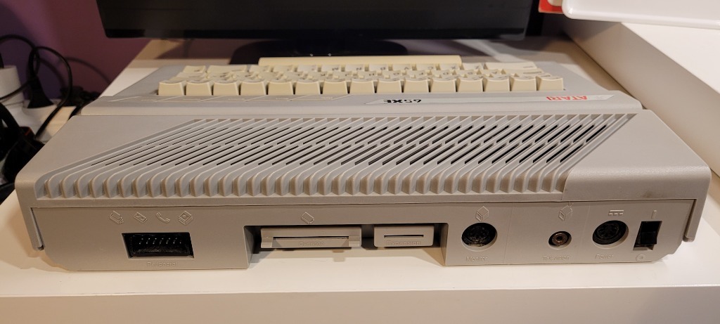 Komputer Atari 65xe, zestaw, magnetofon, joystick | Katowice | Kup ...