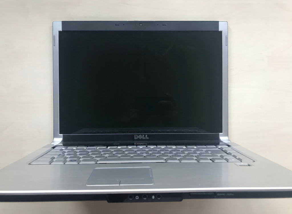 Laptop Dell XPS M1530 15 4" Intel 2x2 5GHz 4GB | Warszawa | Kup teraz ...