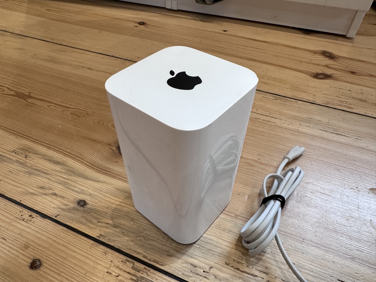 Apple AirPort Extreme A1521 6 generacja – router WiFi AC | Lublin ...