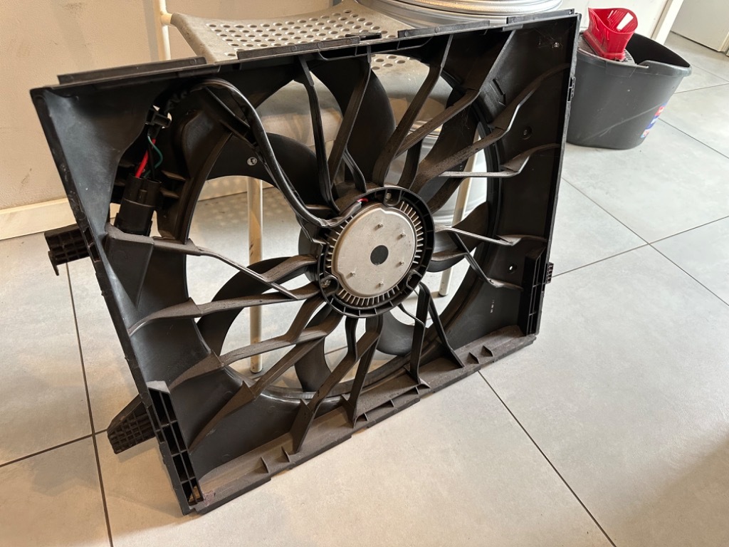 Dodge Durango Grand Cherokee wentylator 52014787AB | Ciemne | Kup teraz ...