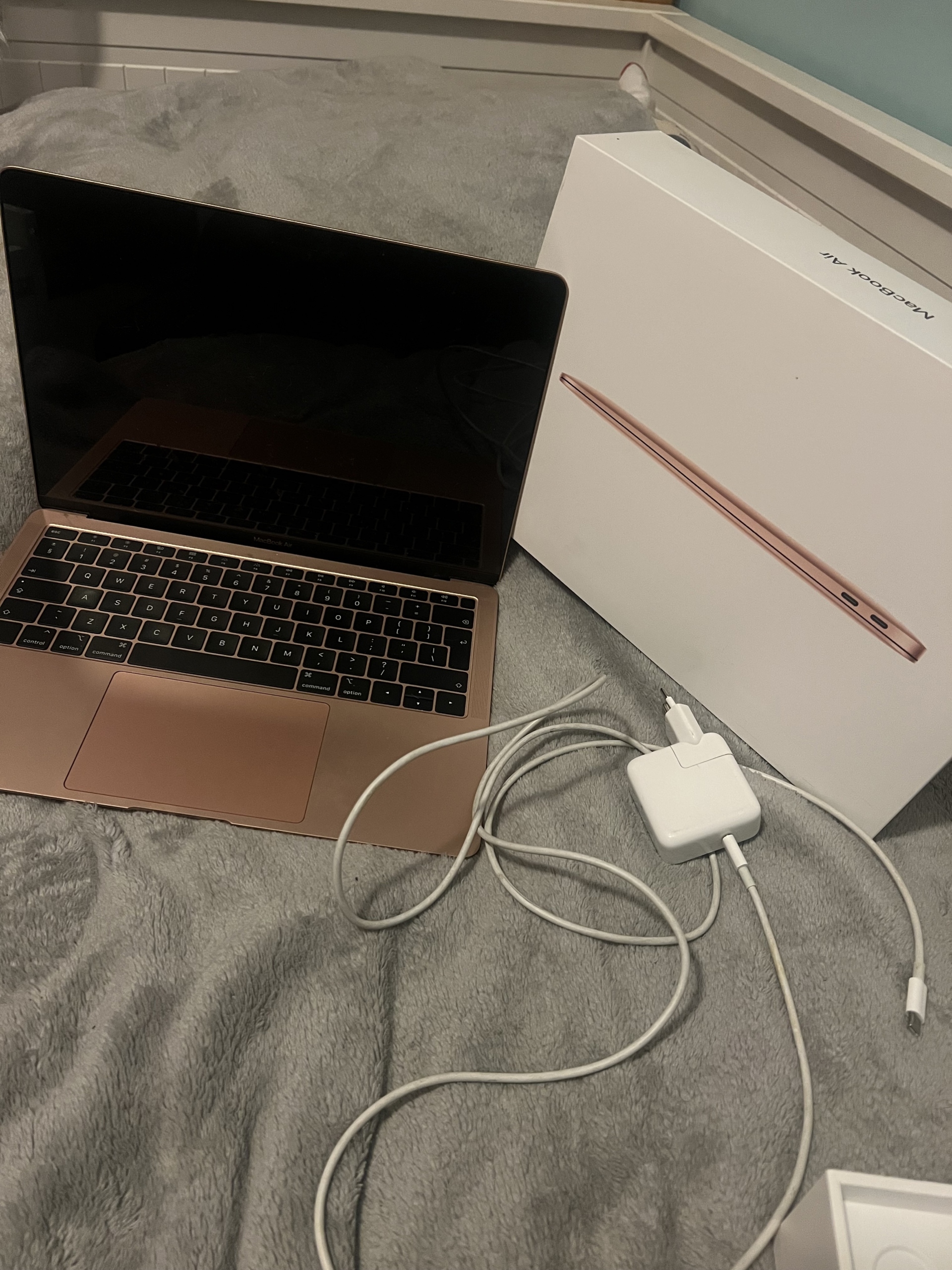 Macbook apple air 13 2019 rose gold | Białystok | Ogłoszenie na Allegro ...