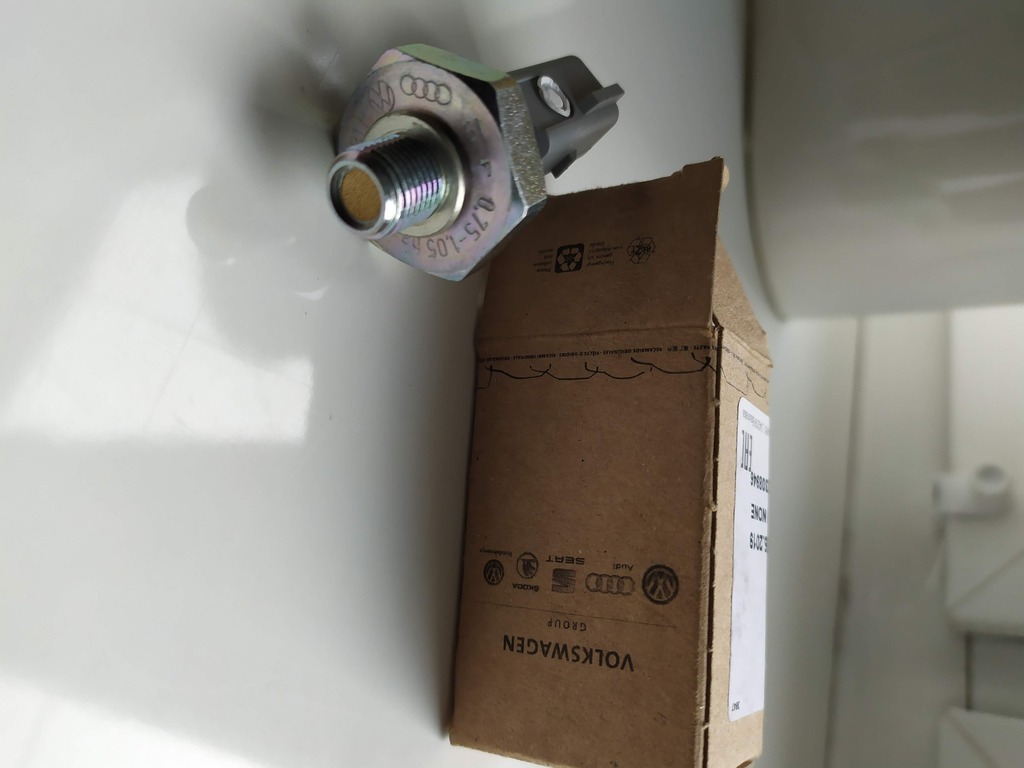 Czujnik ciśnienia oleju VW AUDI oryg. 038919081P | Suchedniów | Kup ...