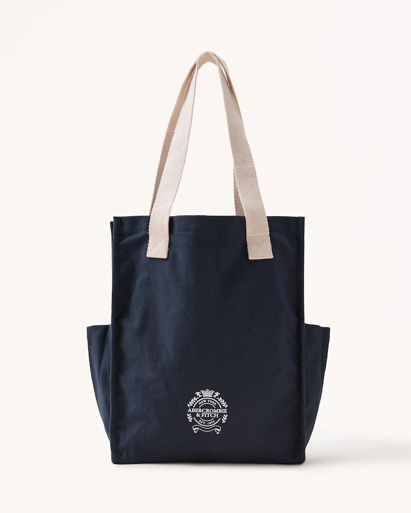 Abercrombie & Fitch Torba z logo Crest /Tote Bag | Katowice | Kup teraz ... Abercrombie & Fitch Torba z logo Crest /Tote Bag | Katowice | Kup teraz ...