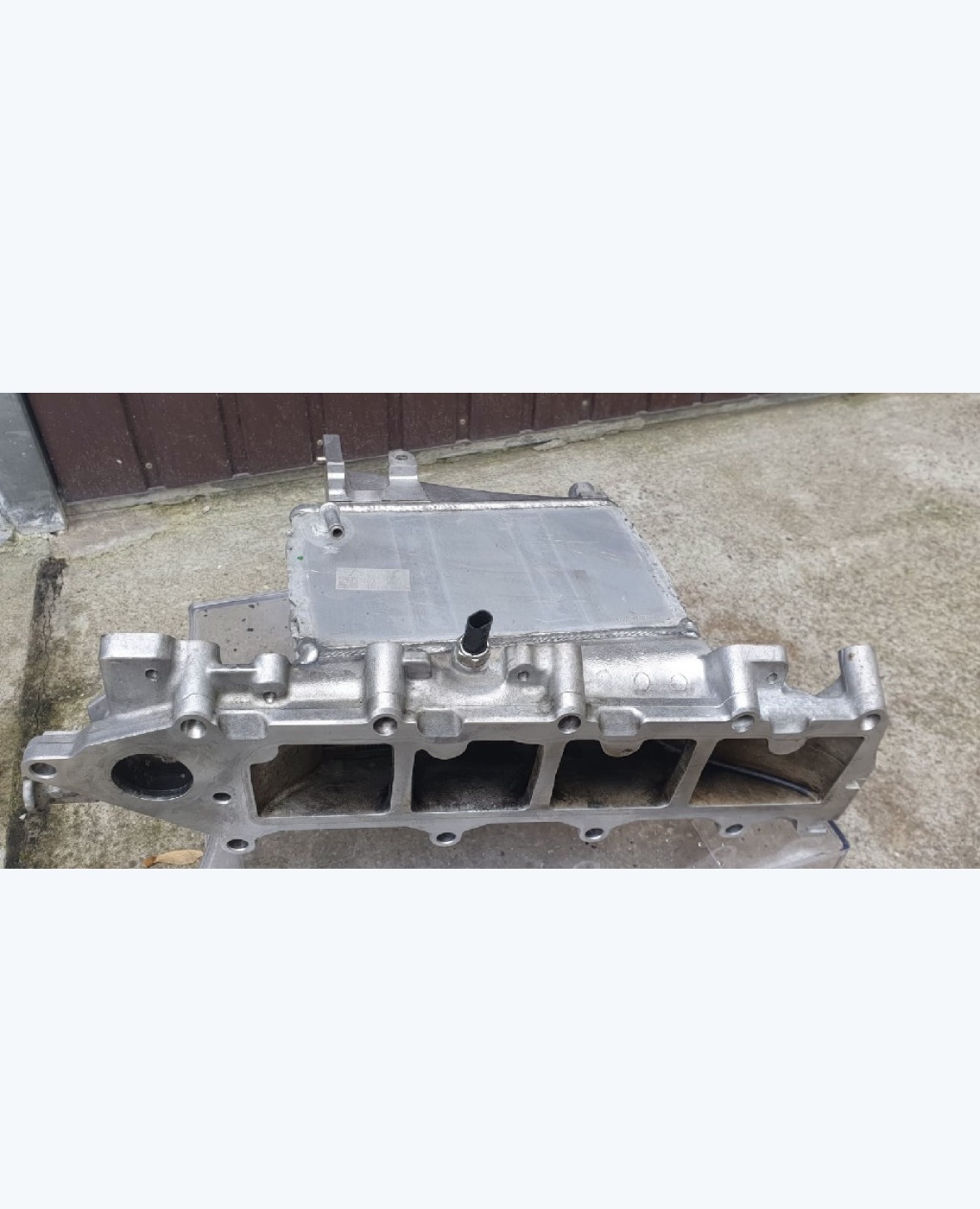 KOLEKTOR SSĄCY INTERCOOLER VW AUDI 04L129766AD 04L 129 766 AD ...