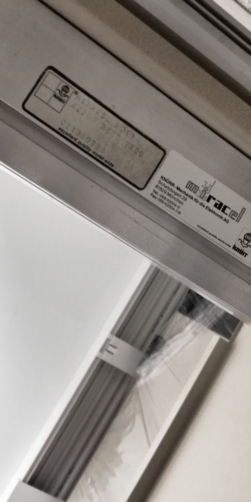 Szafa serwerowa Knurr Miracel Rack (4 szt.) | Warszawa | Ogłoszenie na ...