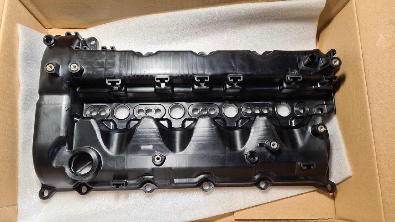 Pokrywa zaworów Mitsubishi ASX OUTLANDER 1.8 2.2 | Wrocław | Kup teraz ...