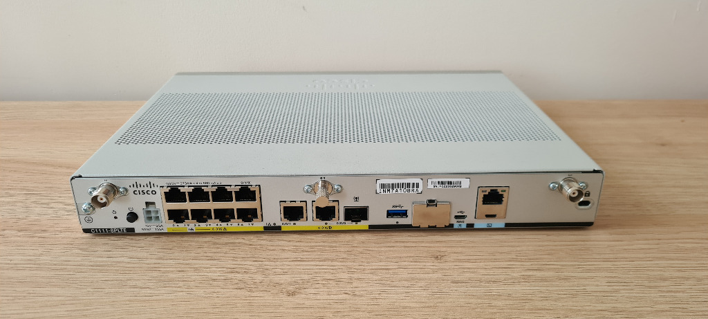 Router Cisco C1111-8PLTE wraz z 2 antenami (LTE) | Kraków | Kup teraz ...