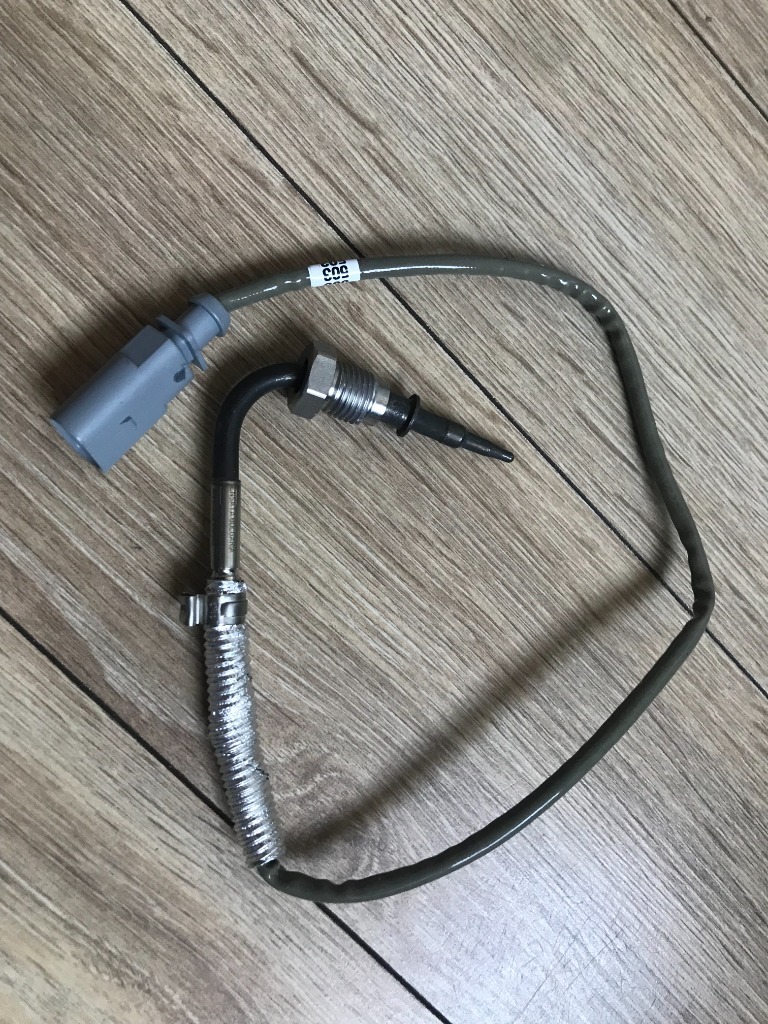 CZUJNIK temperatury Spalin VW Audi Seat Skoda 05L906088CA | Lubin | Kup ...
