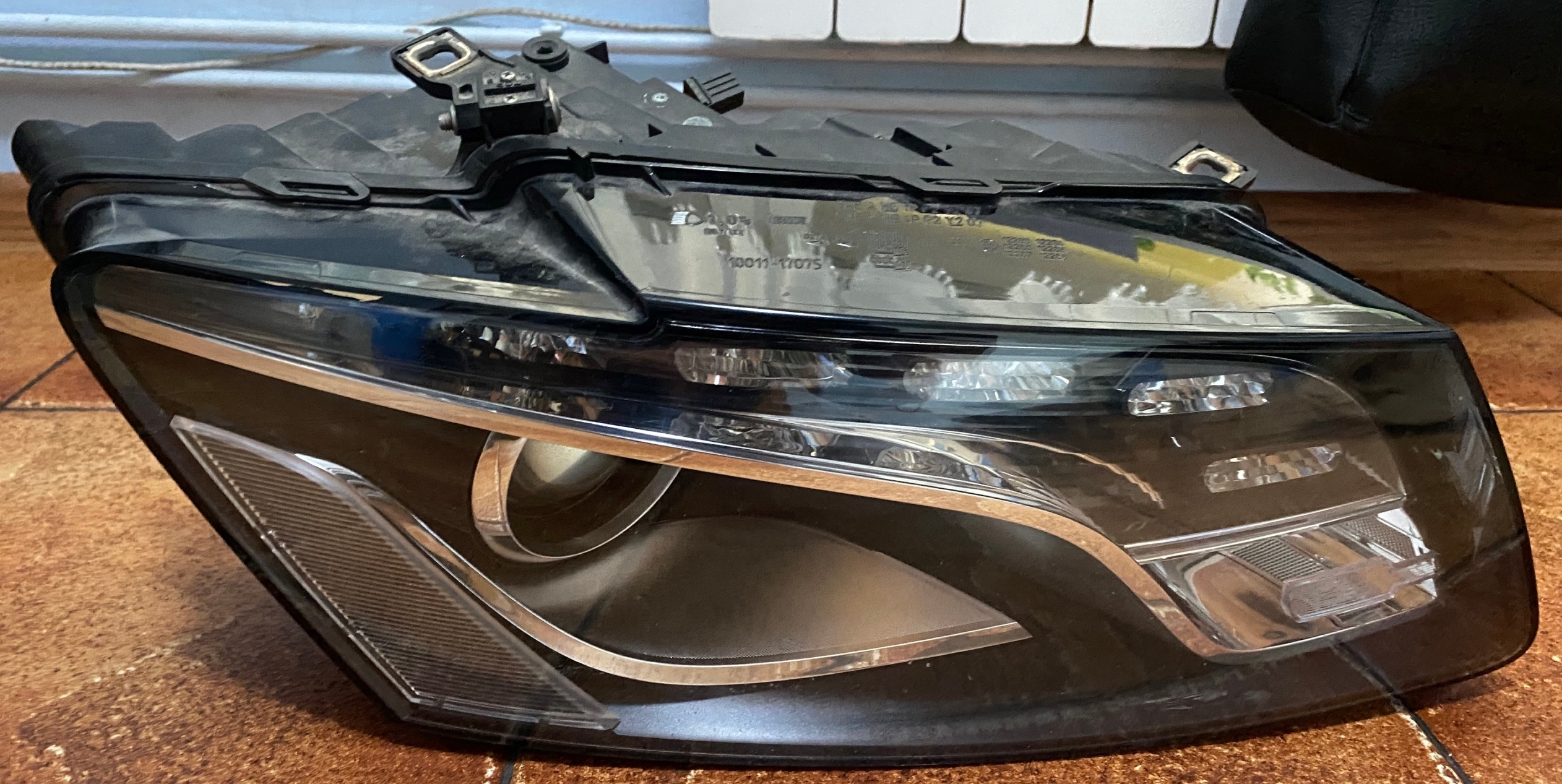 Reflektor Lampa prawa Audi q5 | Laszki | Ogłoszenie na Allegro Lokalnie