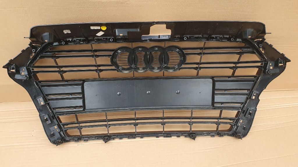 Atrapa Grill AUDI A3 8V S-line 8V3.853.651.AA | Kłobuck | Kup teraz na ...