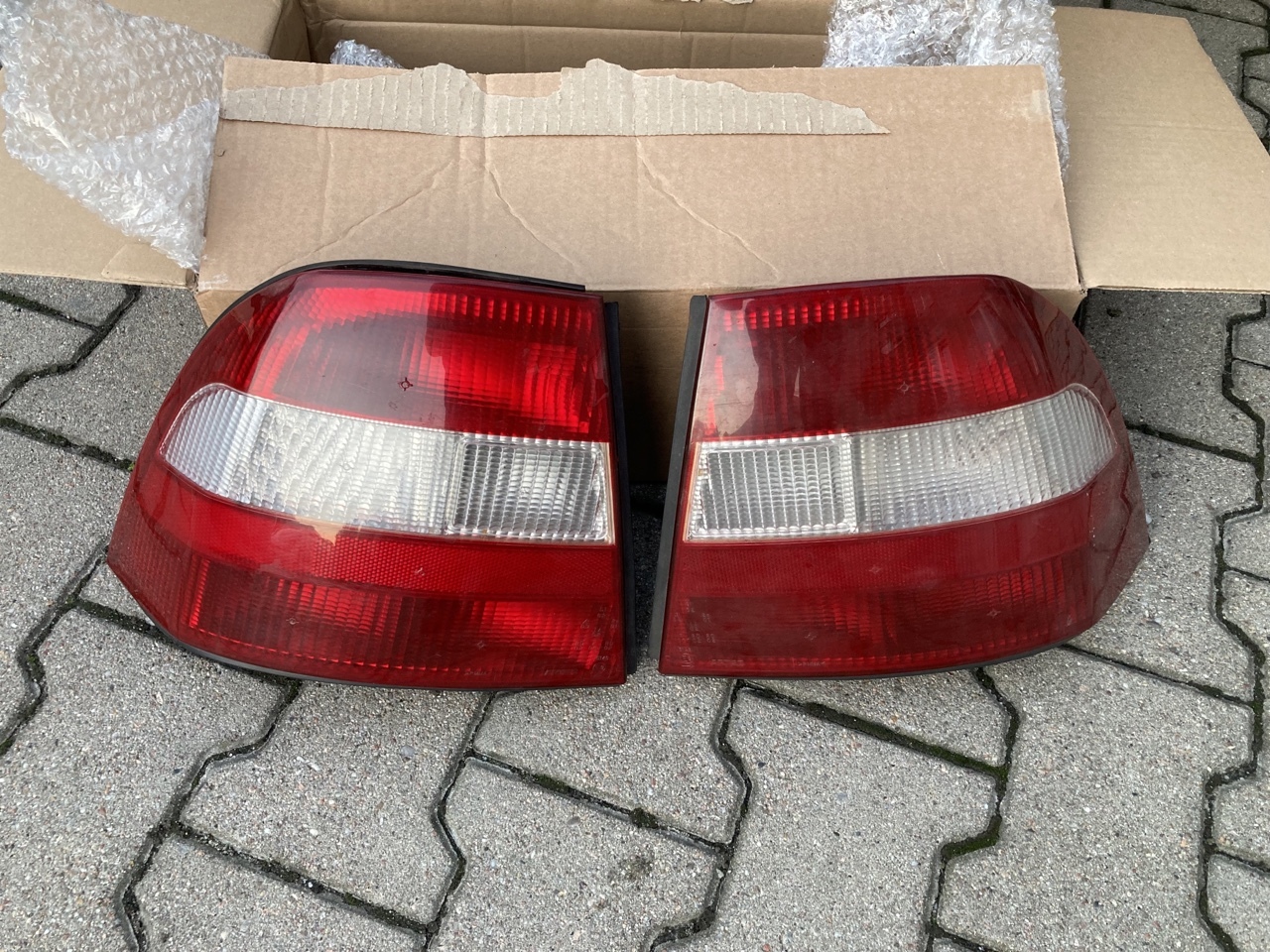 Lampy tylne Vectra B hatchback, sedan przed lift!! | Wrocław | Kup teraz na Allegro Lokalnie