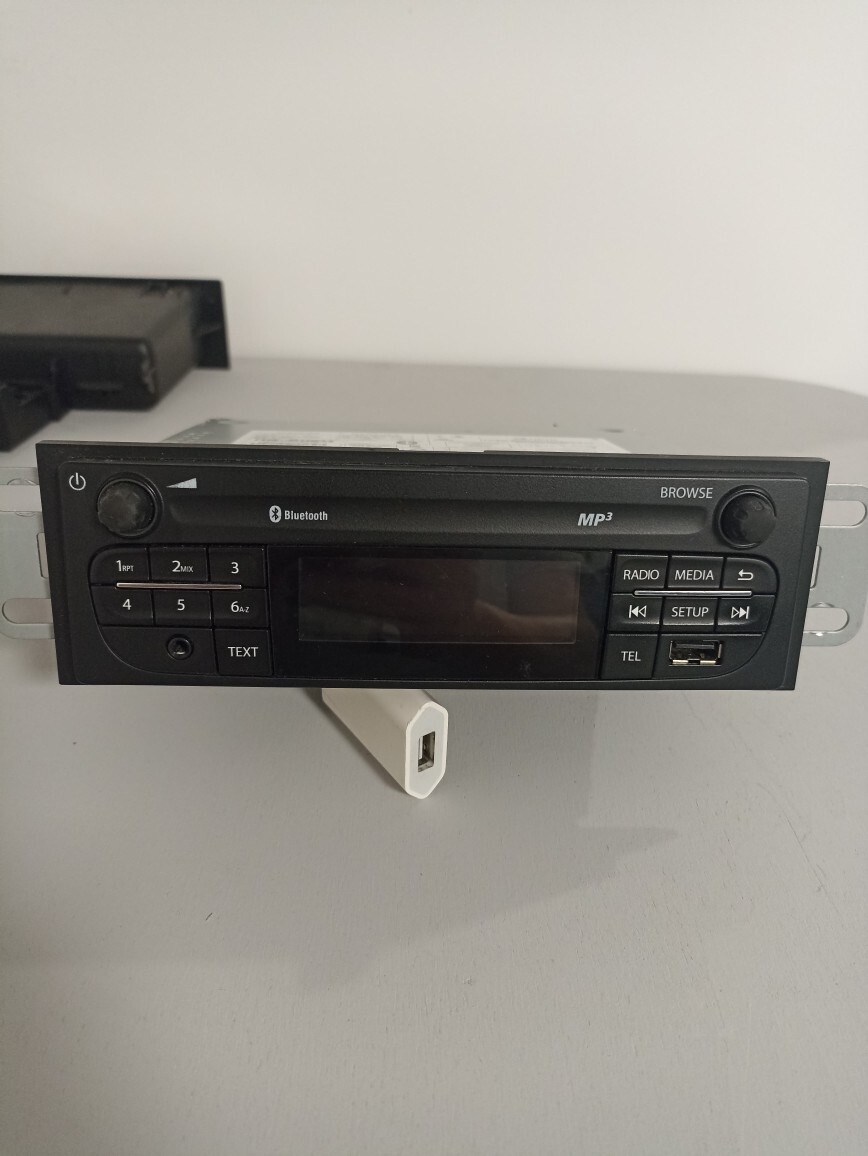 Radio Opel Vivaro 2018r w komplecie z ramką i kieszenią | Lublin | Kup teraz na Allegro Lokalnie