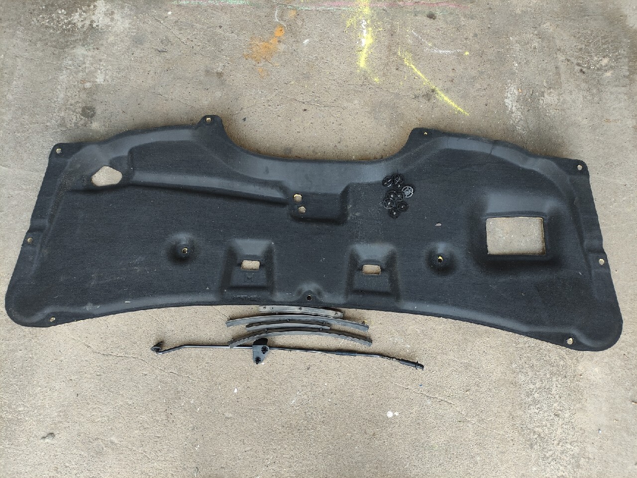 Wygłuszeski Nissan Xtrail T32 2005 1 6 D | Czarnożyły | Kup teraz na ...