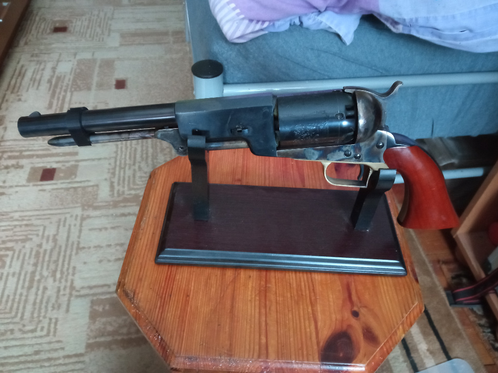 Rewolwer czarnoproch Colt Walker Uberti kal 44 | BEŁCHATÓW | Kup teraz ...