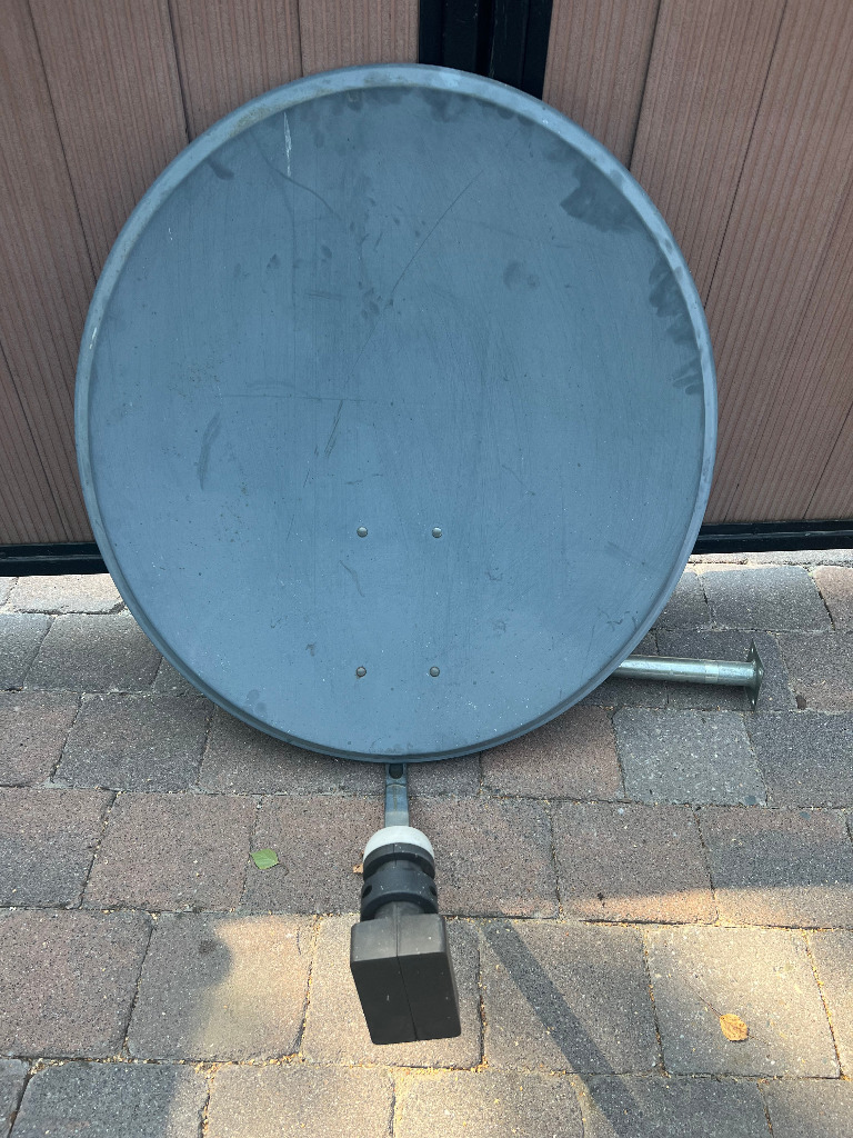 Używana kompletna antena satelitarna 90 cm | Rząska | Ogłoszenie na ...