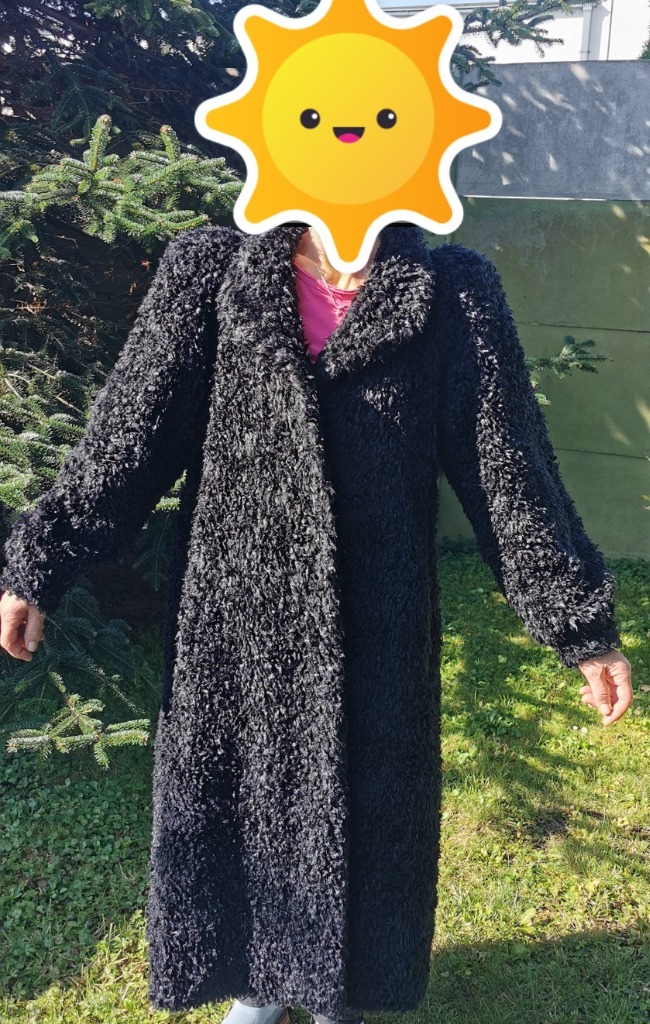 Kożuch Karakuły lekki czarny rozkloszowany OKAZJA | Buk | Kup teraz na ...