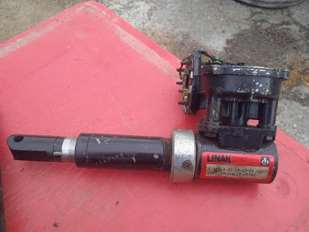 Linak La 30 Siłownik - Niska cena na Allegro.pl