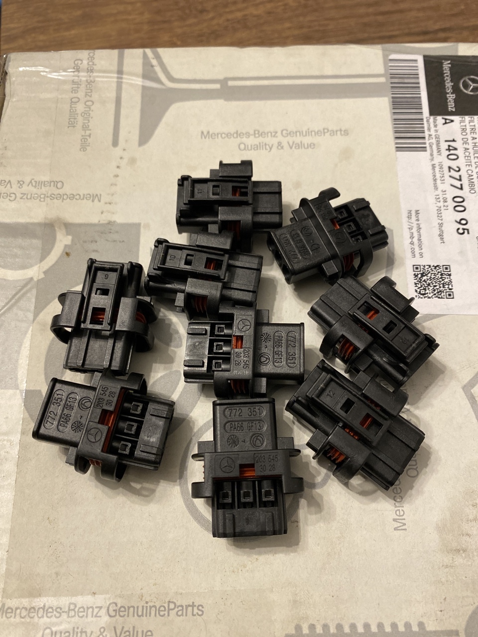 Wtyczka Mercedes Ori A2035453028 A 203 545 3028 | Grodzisk Mazowiecki ...