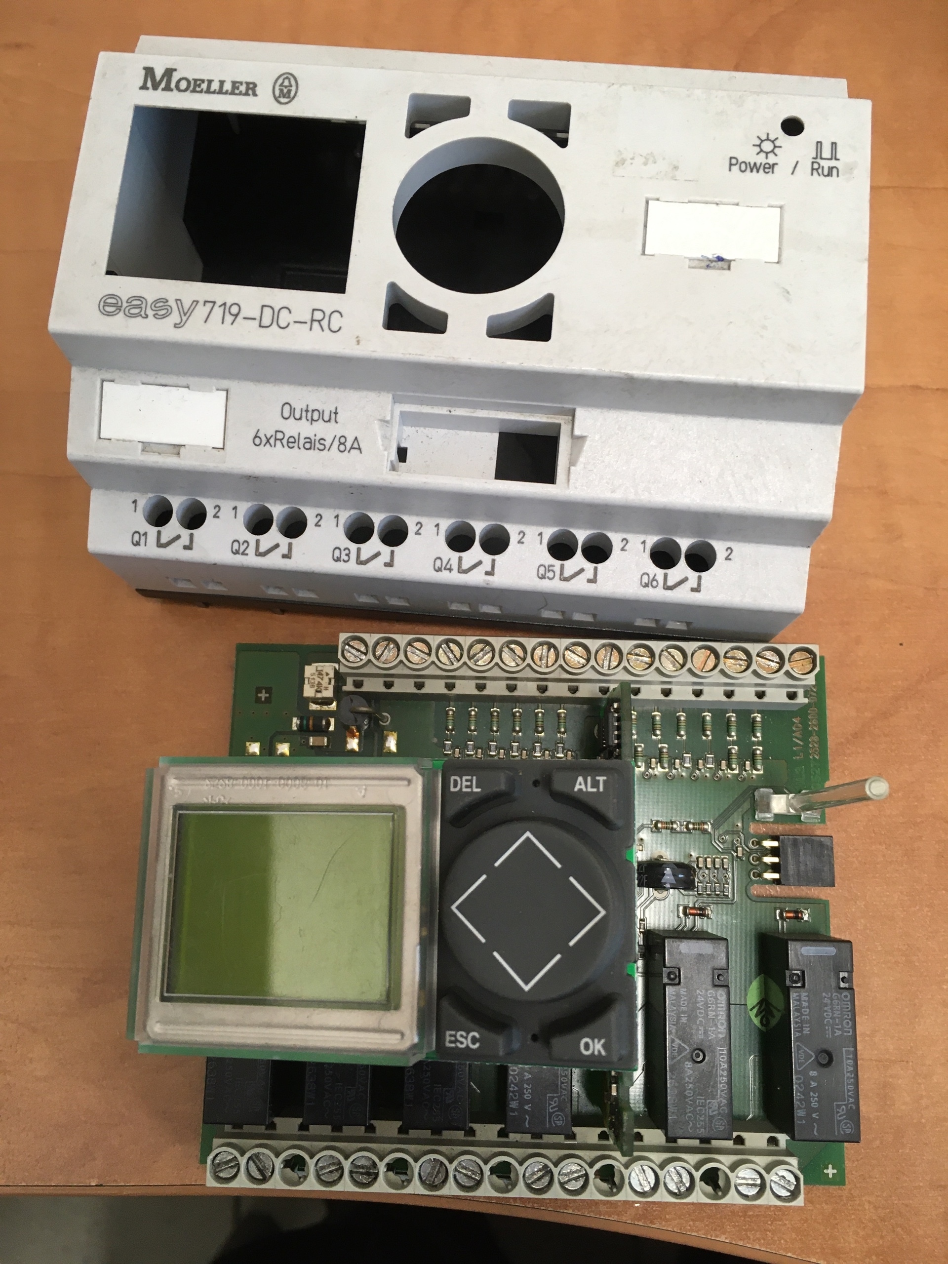 Sterownik prog Easy 719DcRc uszk | Sulejów | Licytacja na Allegro Lokalnie