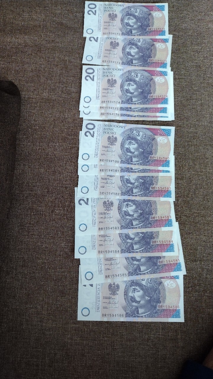 Banknoty 20zl kolejne numery 15szt. | Lublin | Ogłoszenie na Allegro ...