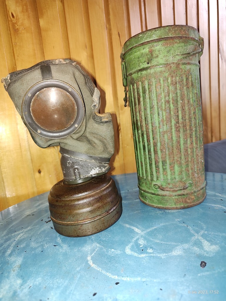 Zestaw maska i puszka p.gaz.-niemcy.(6) | Maków Mazowiecki | Licytacja na Allegro Lokalnie