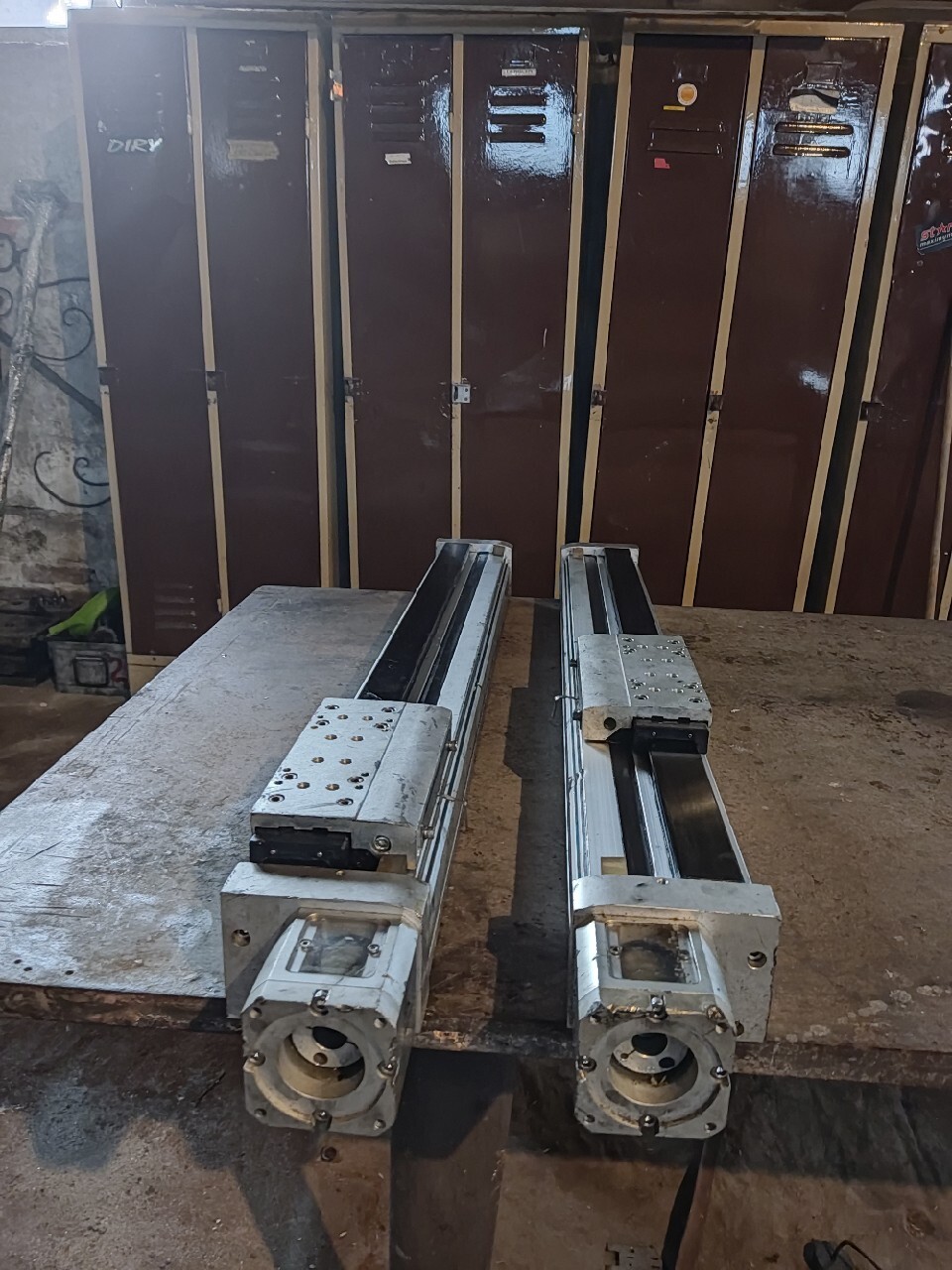 Prowadnice liniowe z napędem śrubowym festo CNC | Wrocław | Ogłoszenie ...